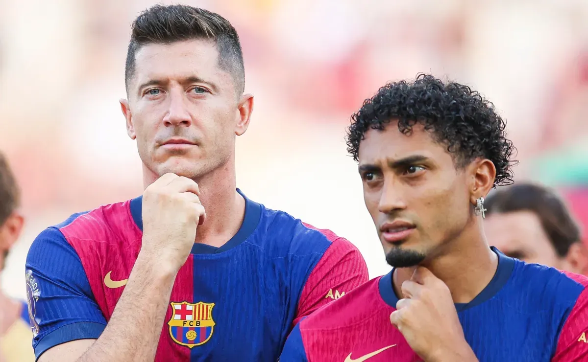 Why are Robert Lewandowski and Raphinha not playing today for Barcelona ...