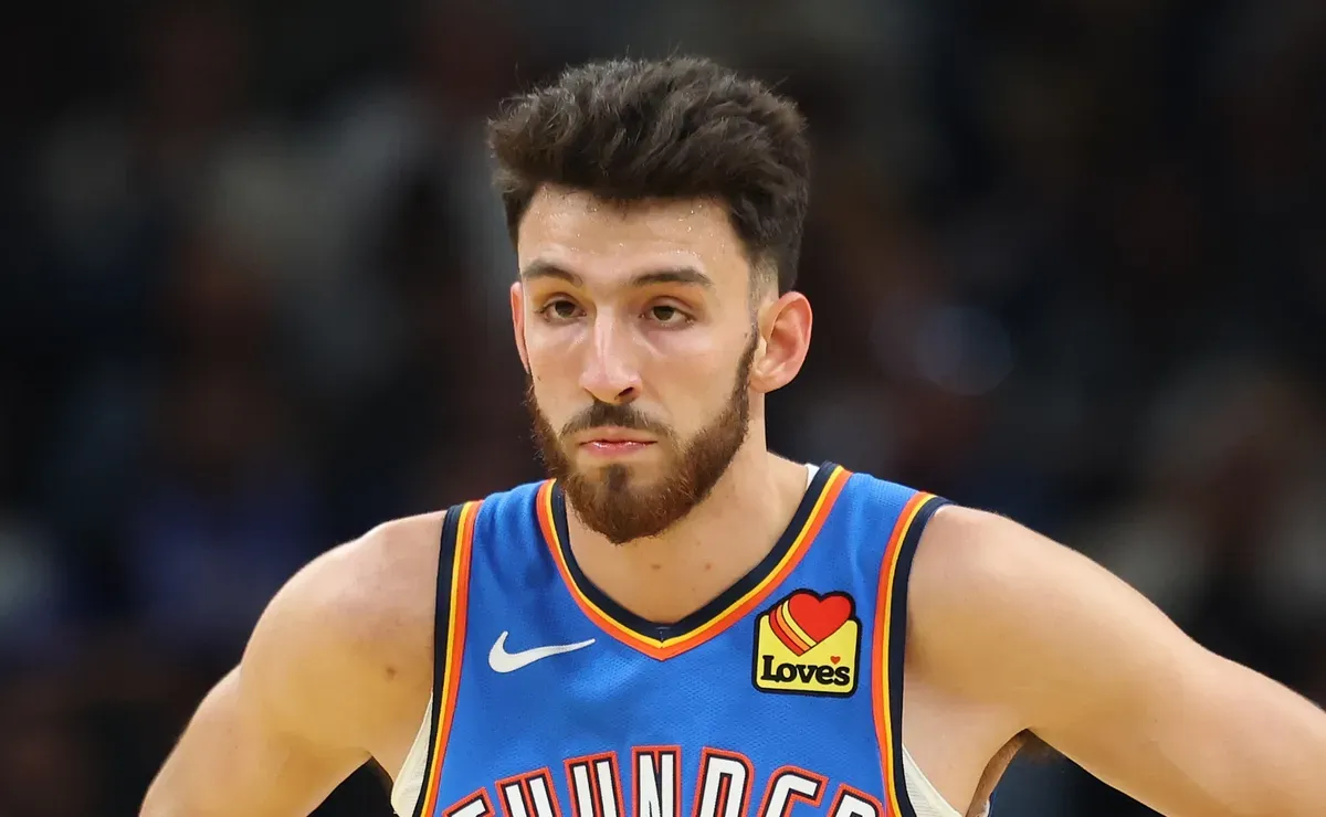 Is Chet Holmgren playing for the Thunder vs Hawks today, Oct. 25 ...