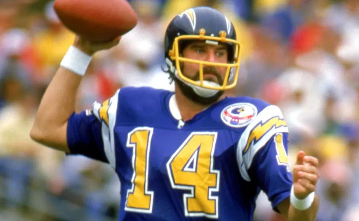 The forgotten franchises of the NFL: From relocation to extinction ...