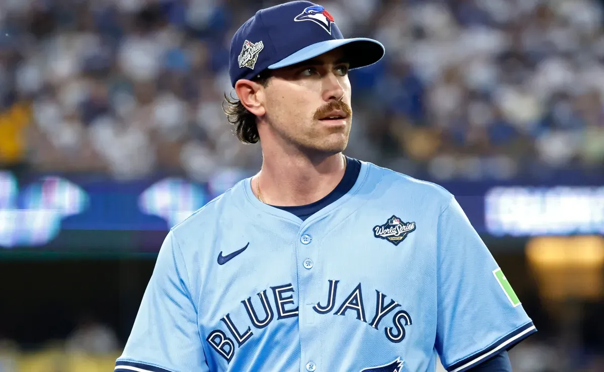 Blue Jays' Shane Bieber makes major decision on MLB future after ...