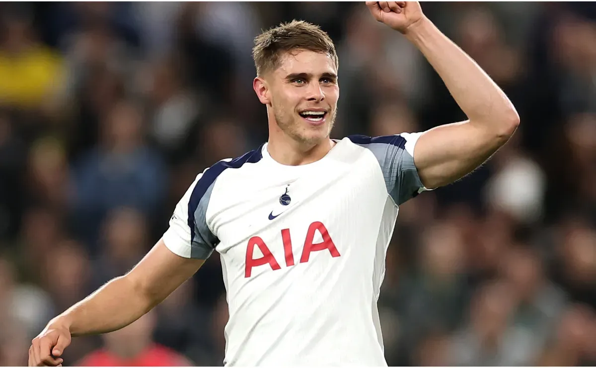 Where to watch Tottenham vs Manchester United live in the USA: 2025/ ...