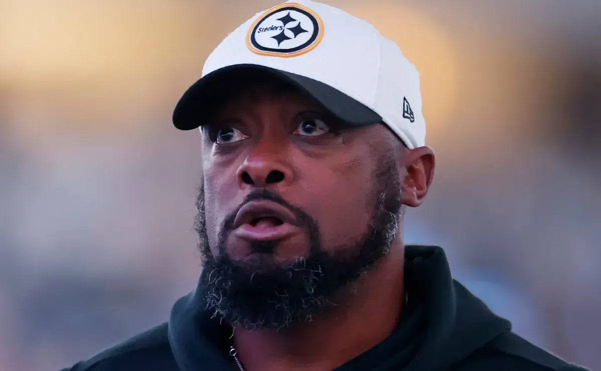 Mike Tomlin delivers bold three-word response about Aaron Rodgers after ...