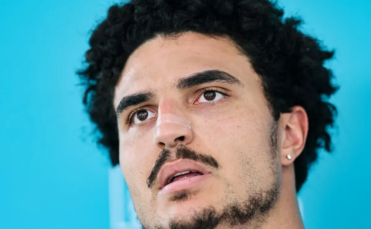 Jaelan Phillips throws subtle shade at Dolphins after great Eagles ...