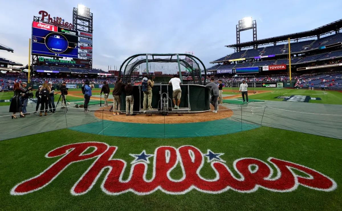 MLB Rumors: Philadelphia Phillies reportedly leading the race to sign ...