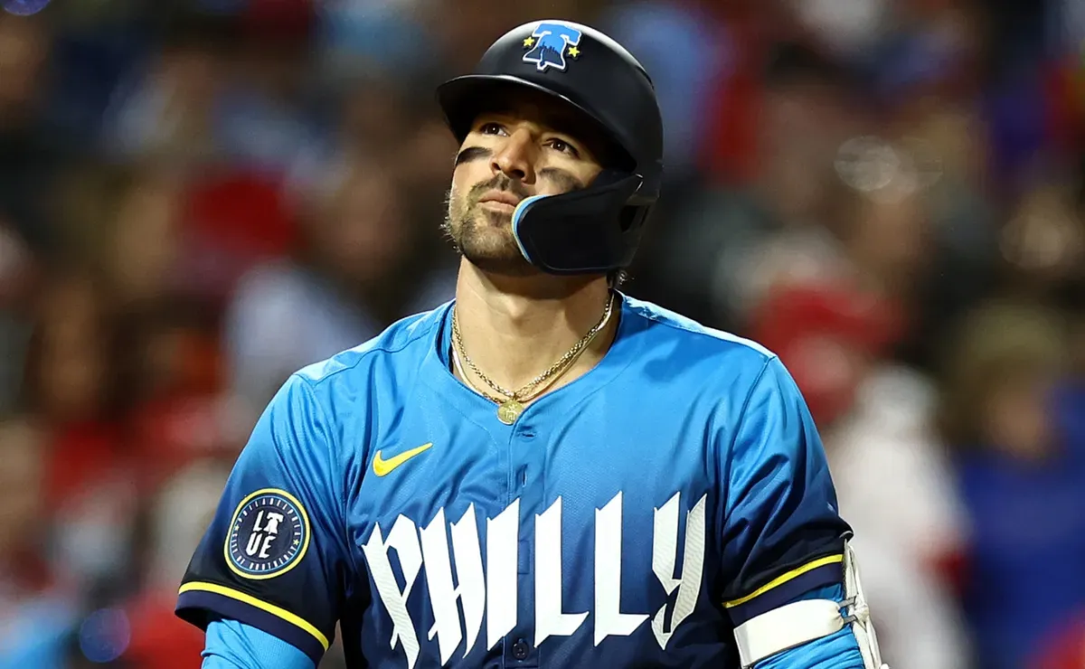 Phillies reportedly ‘begging’ for Nick Castellanos trade amid rising ...