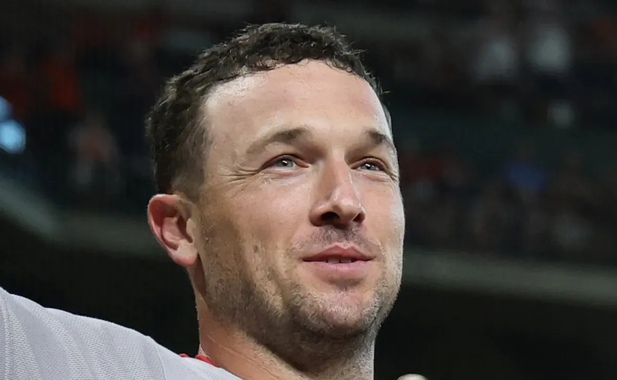 Alex Bregman draws interest from World Series favorite amid stalled ...