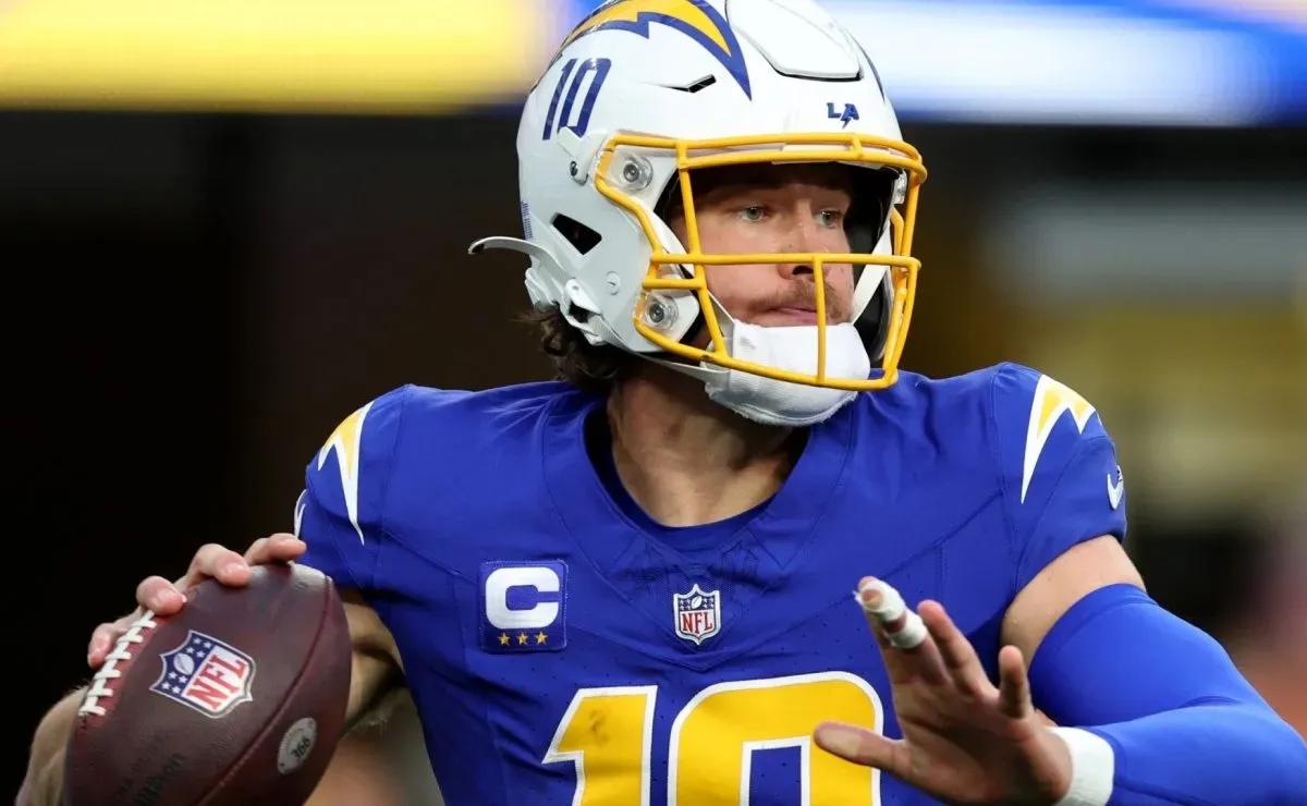 NFL suspends Justin Herbert teammate for multiple games with Chargers ...