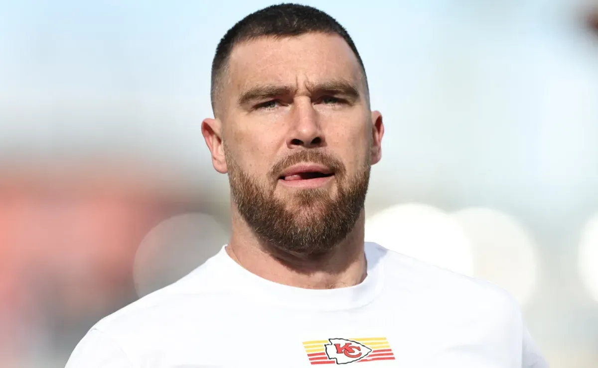 Travis Kelce receives big advice from Rob Gronkowski amid retirement ...
