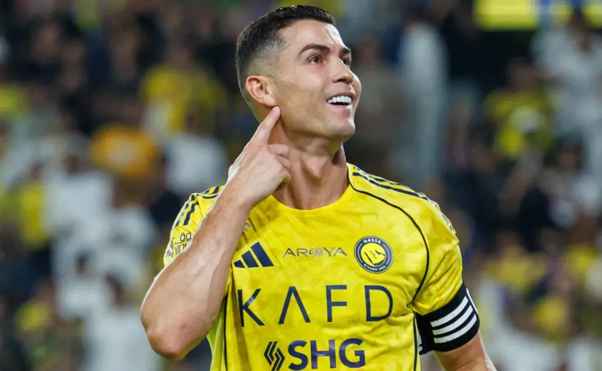Video: Cristiano Ronaldo scores to give Al Nassr a 2-1 lead vs Al ...