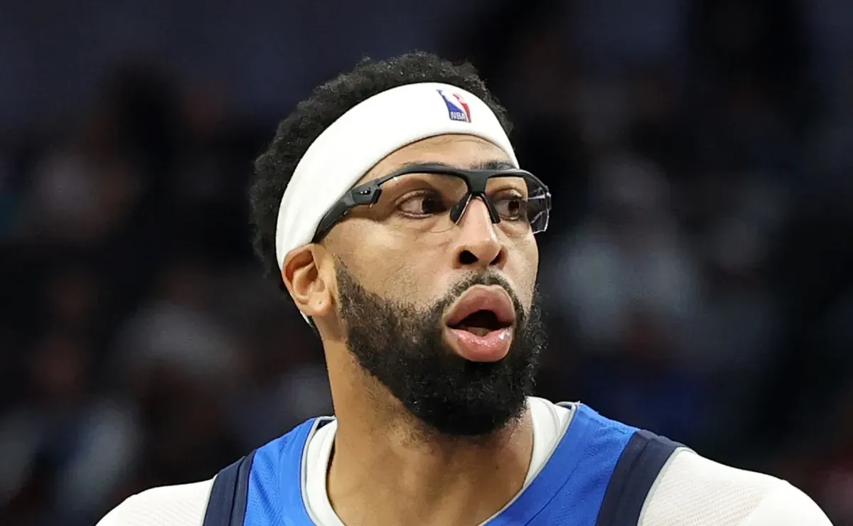 NBA Rumors: Mavericks' Anthony Davis could move to the Warriors to be ...