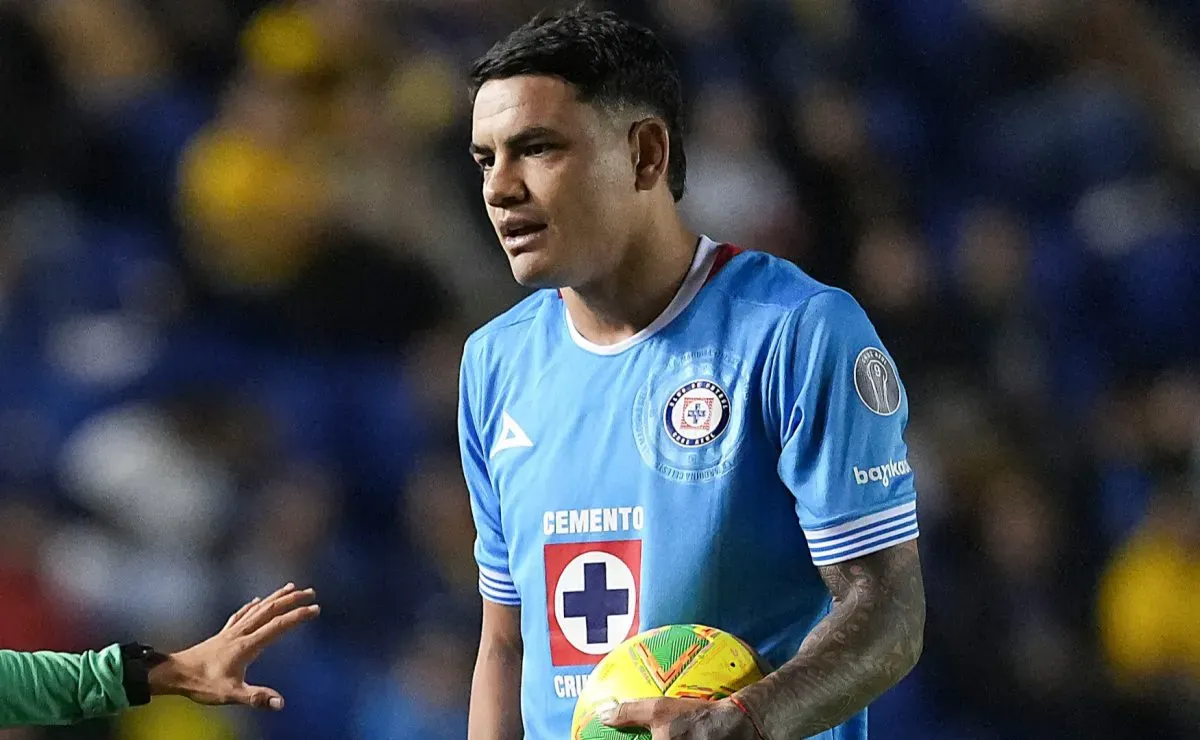 El feo que Cruz Azul le hizo al Toro Fernández mientras define su salida