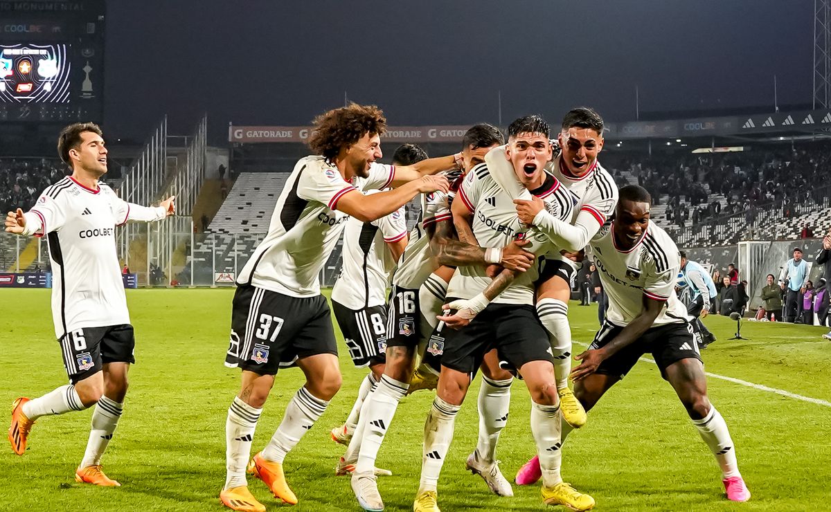 En guerra de goles Colo Colo vence al Deportivo Cali por 5-4