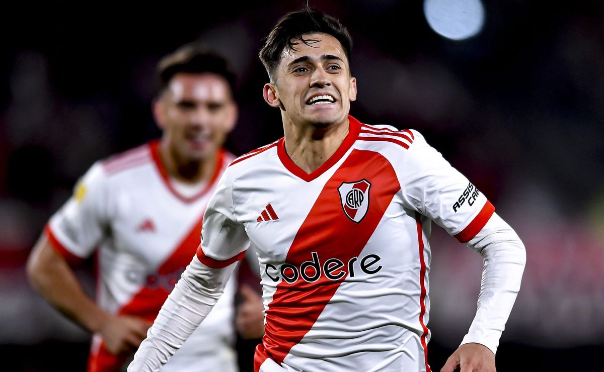 Video: Pablo Solari convierte el primer gol de River Plate ante Banfield