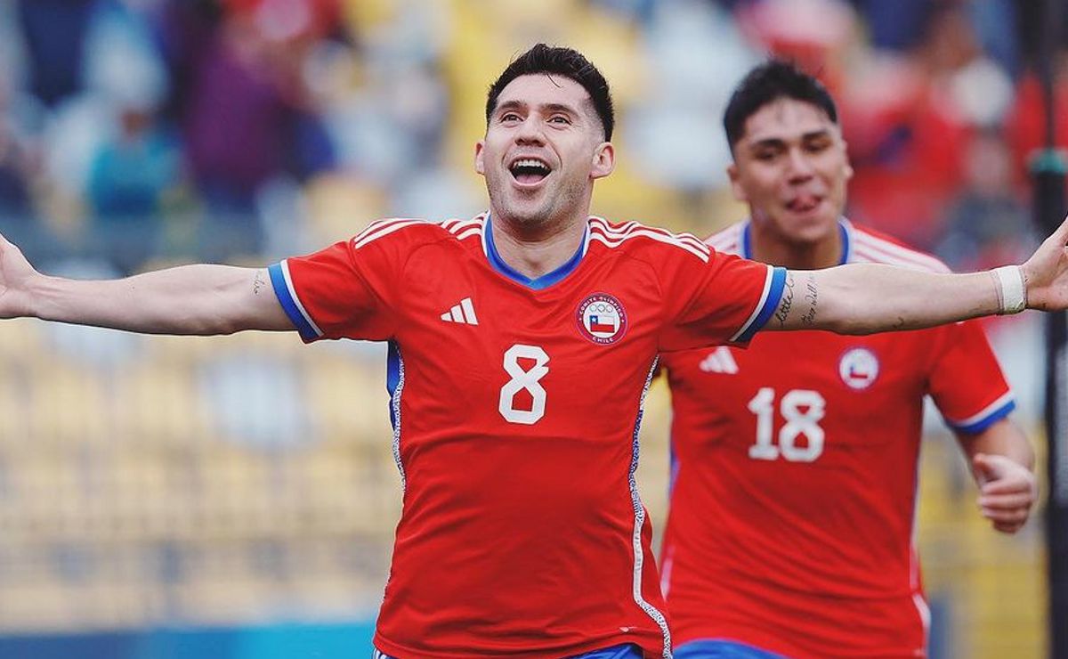 César Fuentes encamina el triunfo sobre República Dominicana