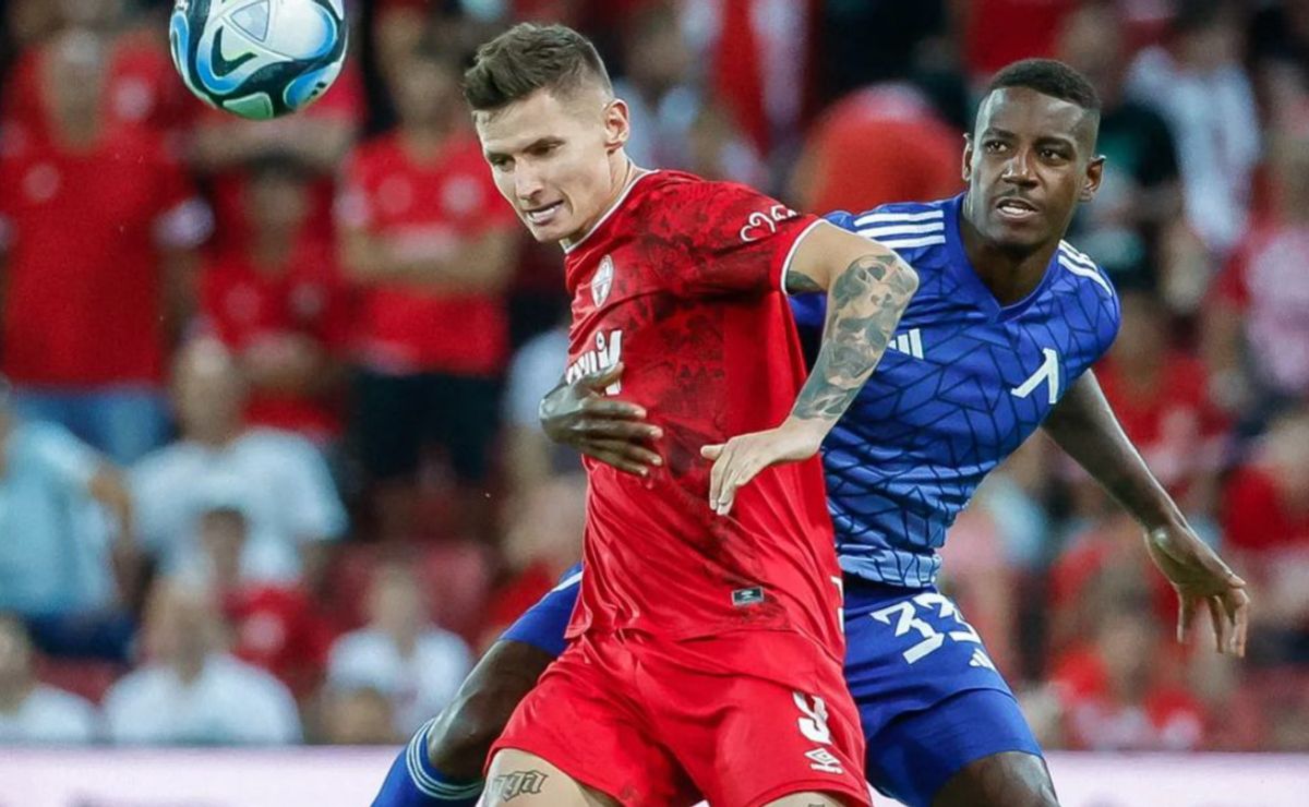 Levski Sofía de José Córdoba saca un empate de oro en la Conference League - Futbol Centro America