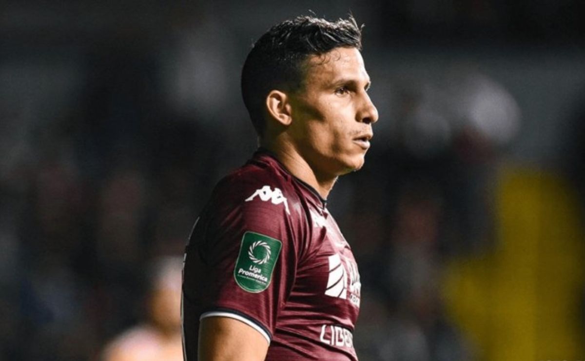 Saprissa explica por qué Luis Paradela no jugó ante Puntarenas FC - Futbol Centro America
