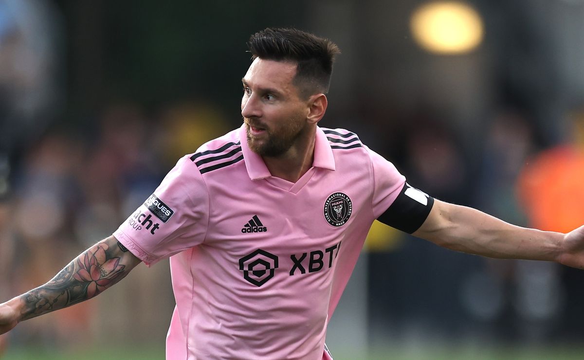 Lionel Messi tiene pie y medio en Centroamérica - Futbol Centro America