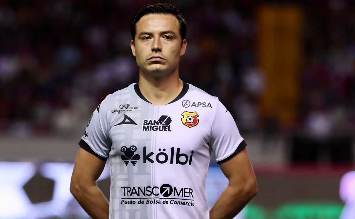 Oficial: Herediano inscribió a Cubo Torres para el Clausura 2024 - Futbol Centro America