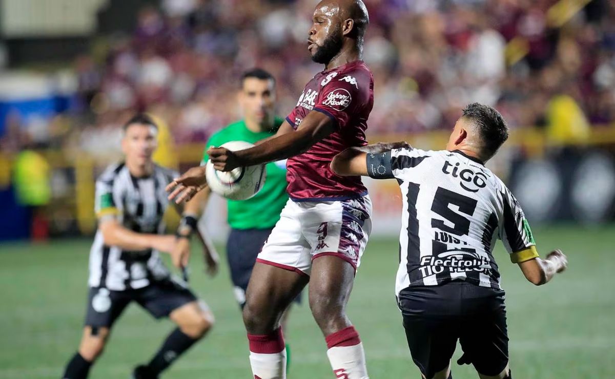 Saprissa venció 2-0 a Sporting FC y recuperó la sonrisa (VIDEO ...