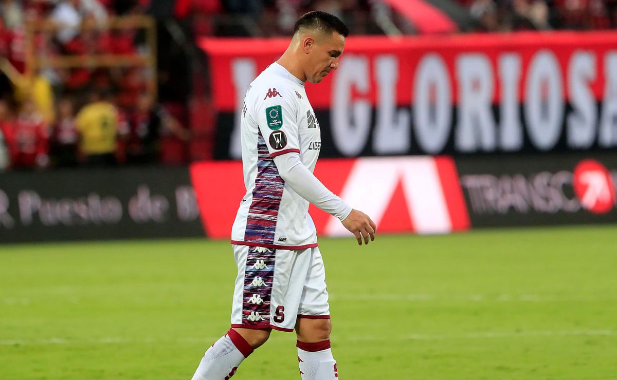 David Guzmán le pone fecha de vencimiento a su vínculo con Saprissa ...