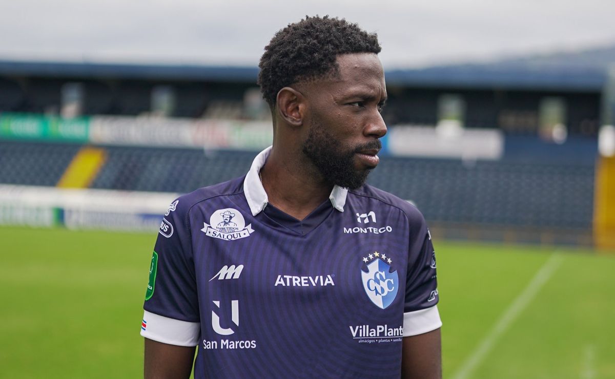 Keysher Fuller sorprende con una decisión - Futbol Centro America