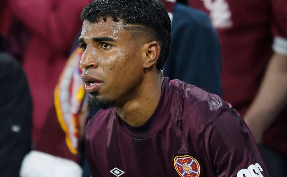Sigue la pesadilla: Hearts pagó caro otro error de Gerald Taylor que ...