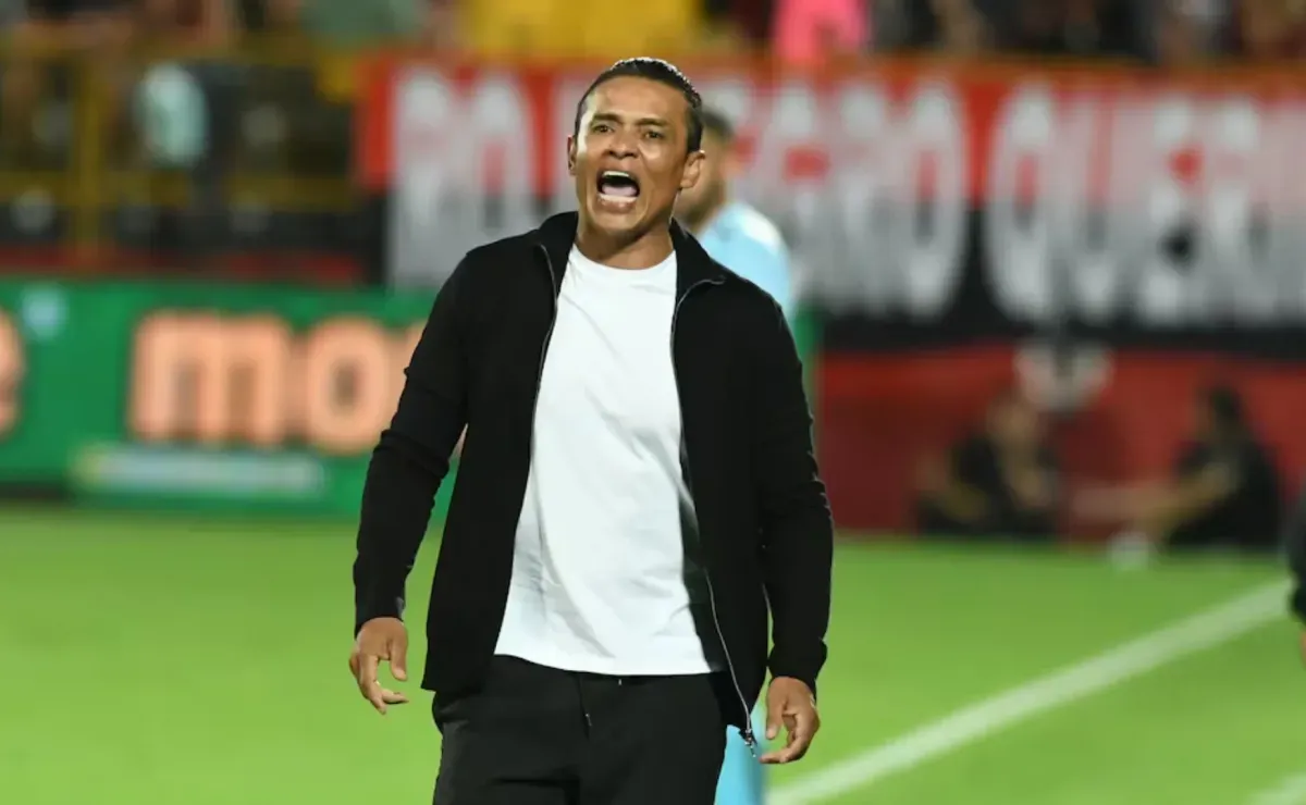 Paté Centeno todavía no debutó en San Carlos, pero ya pusieron en jaque ...