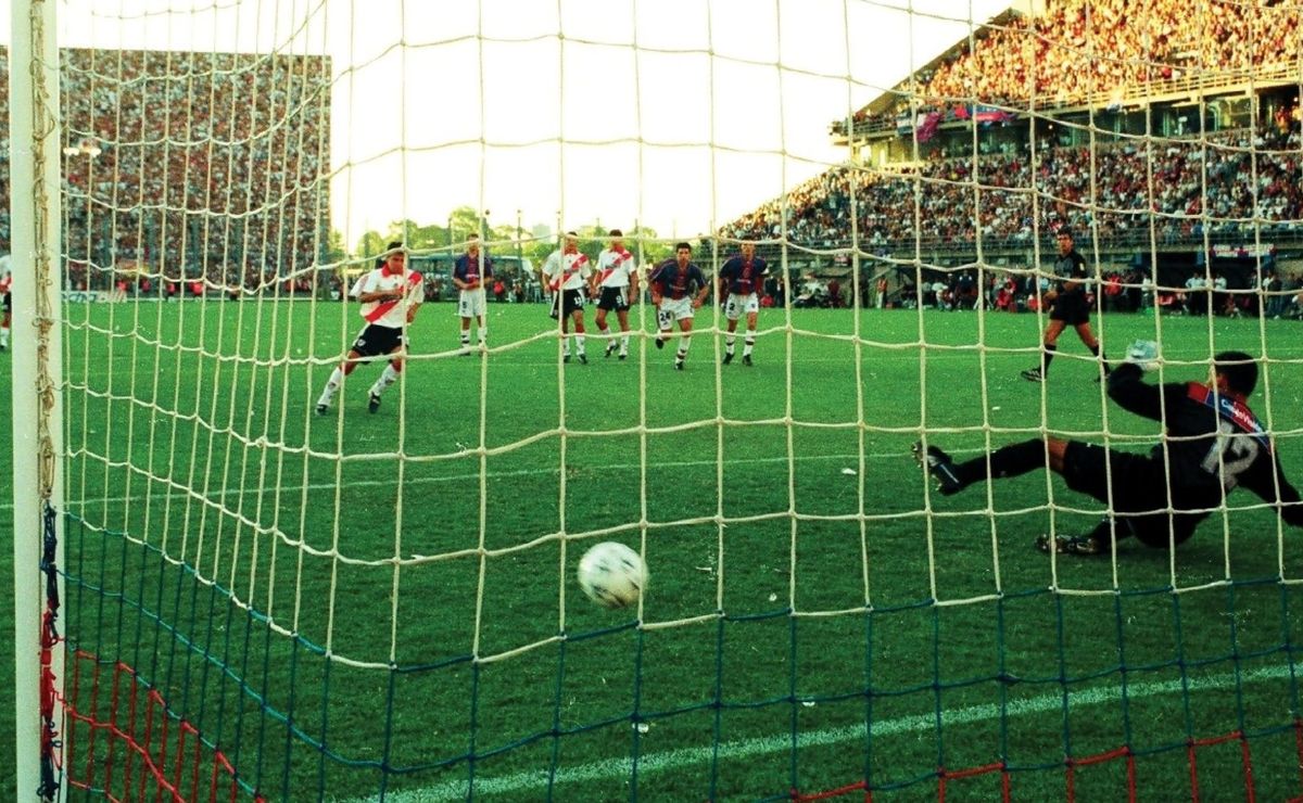 River campeón en la cancha de San Lorenzo: el recuerdo del Apertura 99 ...