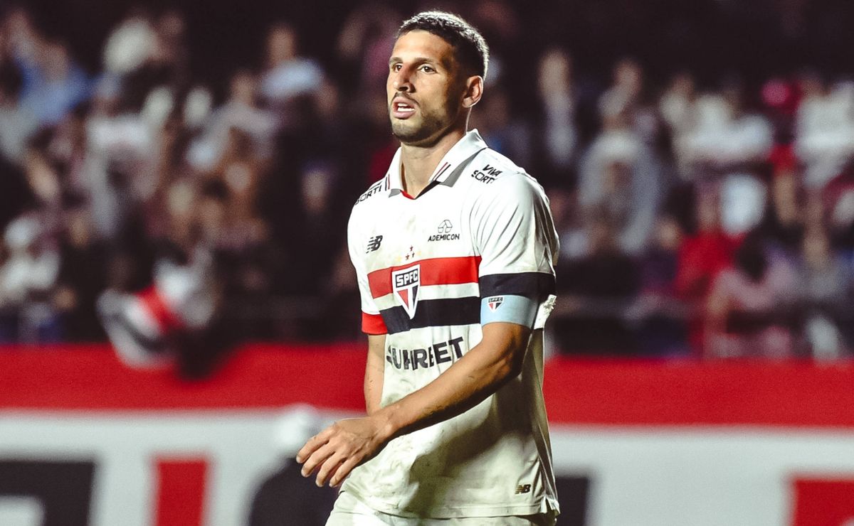 Jonathan Calleri jugó en Boca y ahora tendrá a Oscar como compañero en ...