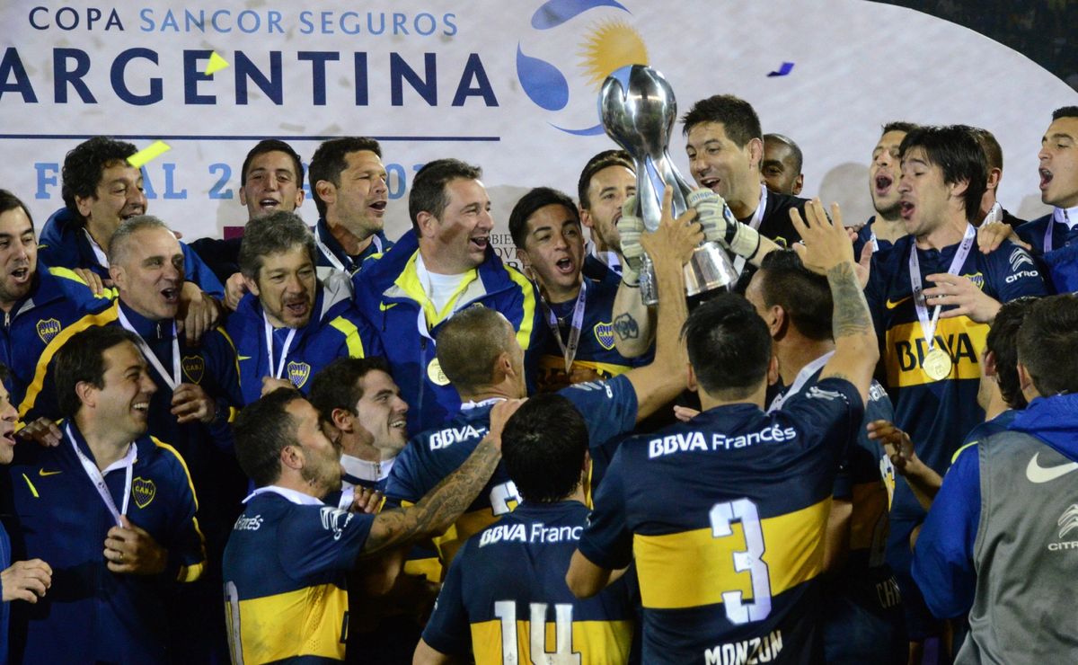 Fabián Monzón fue multicampeón en Boca y a sus 37 años juega en un ...