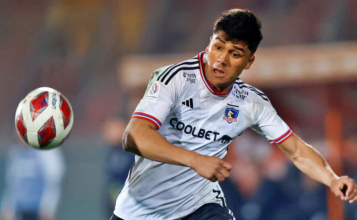 Colo Colo: La formación del Cacique ante Curicó Unido