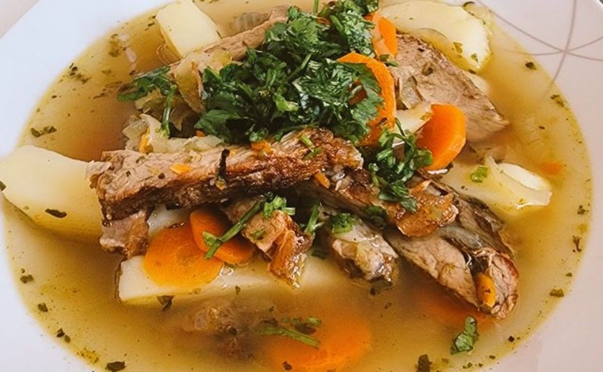 Receta ajiaco chileno: La preparación clásica para usar la carne del asado
