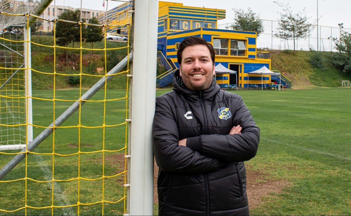 El feliz balance de Pedro Cedillo tras siete años a cargo de Everton