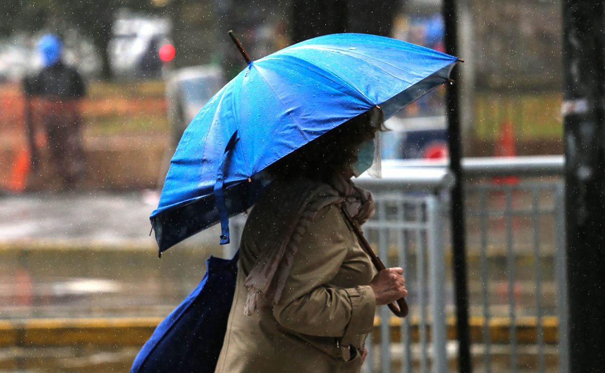 ¿Cuándo comienza a llover en Santiago?