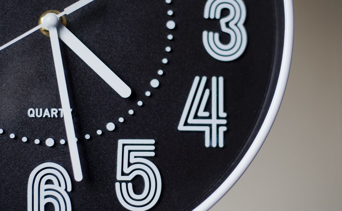 ¿Qué hora es en Chile? Mira si tu reloj se actualiza con el cambio de hora