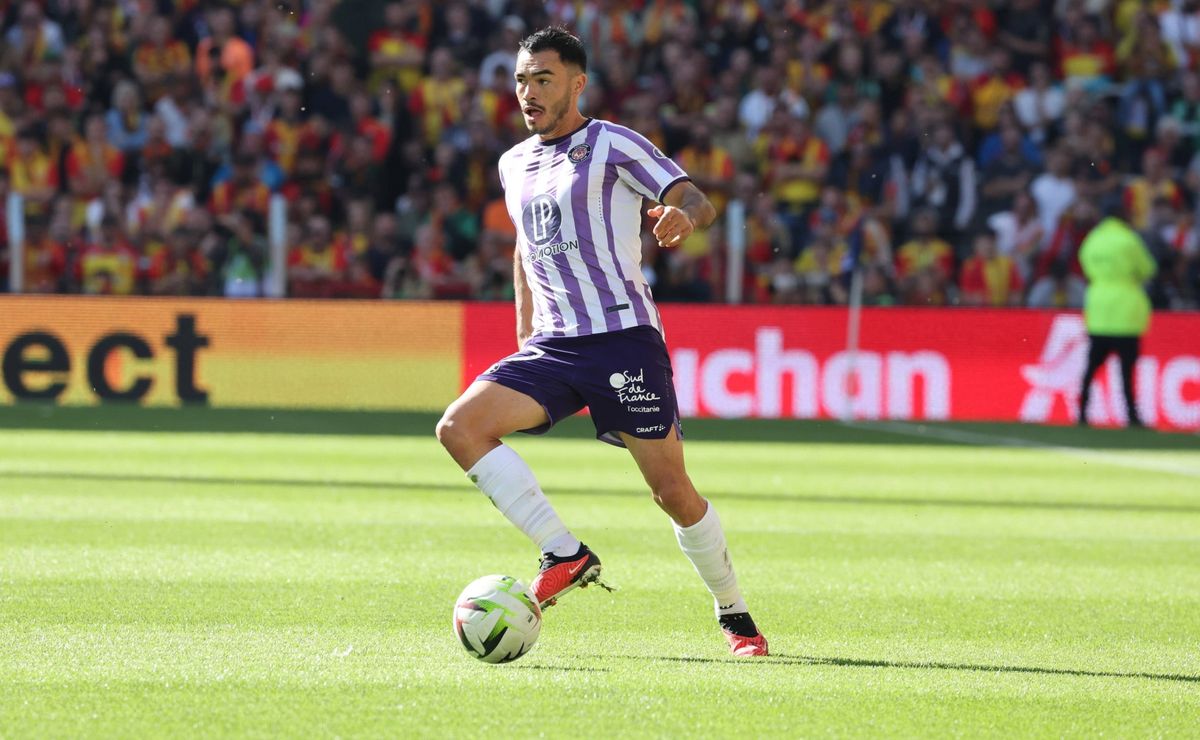 Toulouse ensalza a Gabriel Suazo por impecable jugada defensiva