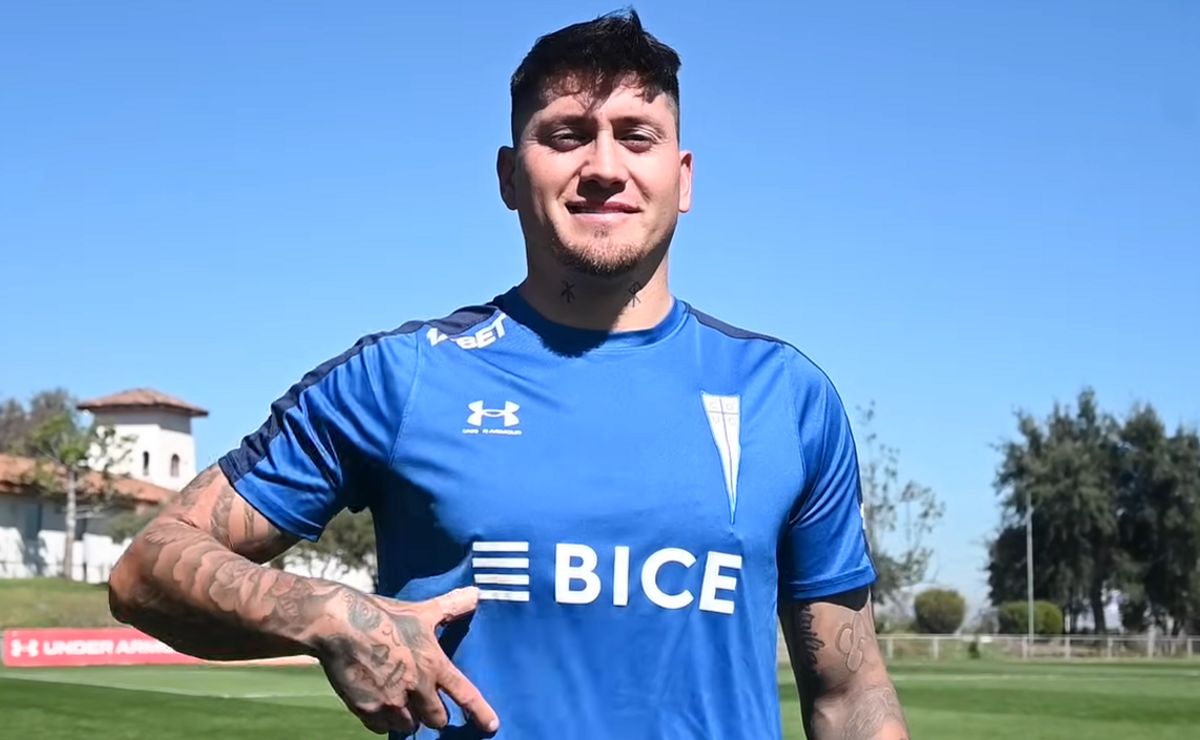 Nicolás Castillo en mala contra árbitro: "Anda a celebrar con ellos, cagón"