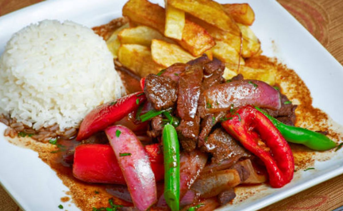 Receta lomo saltado peruano: Un almuerzo que te hará quedar como chef