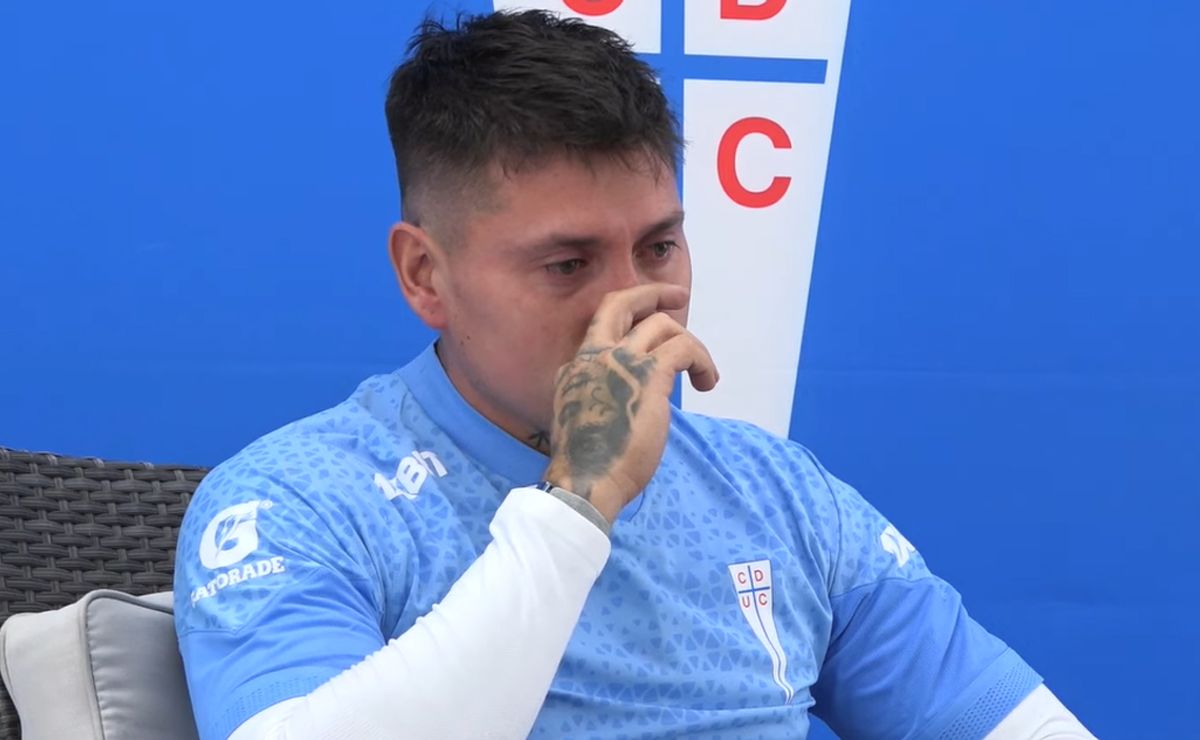 Nico Castillo rompe en llanto en su regreso a la UC - RedGol