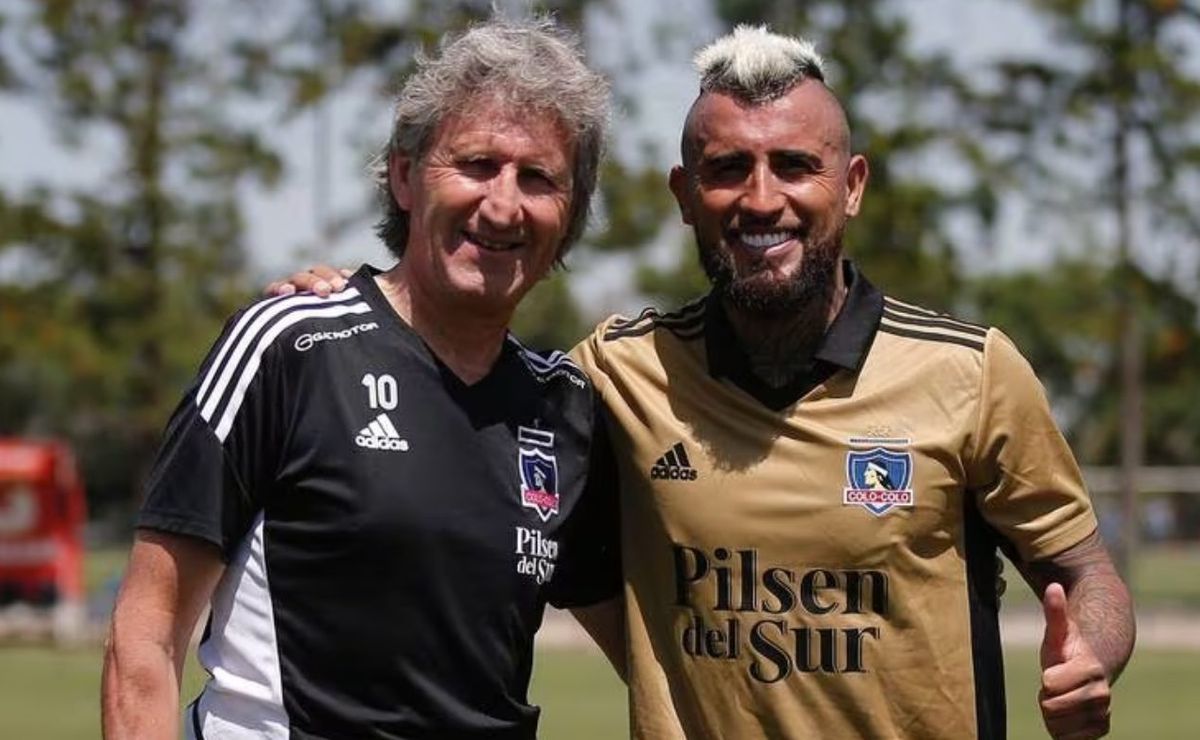 Vidal dice que "se mueve la cosa" y promete primicia de su nuevo equipo