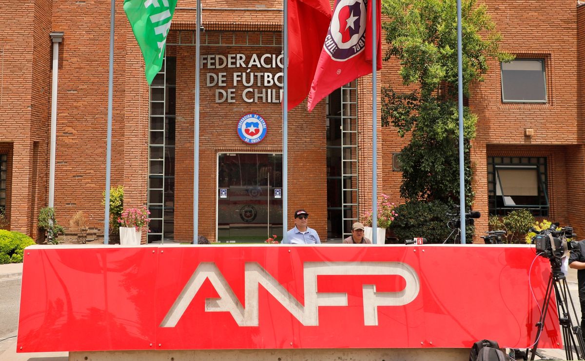 Fútbol chileno: ANFP cita a un nuevo consejo para evitar paro del Sifup