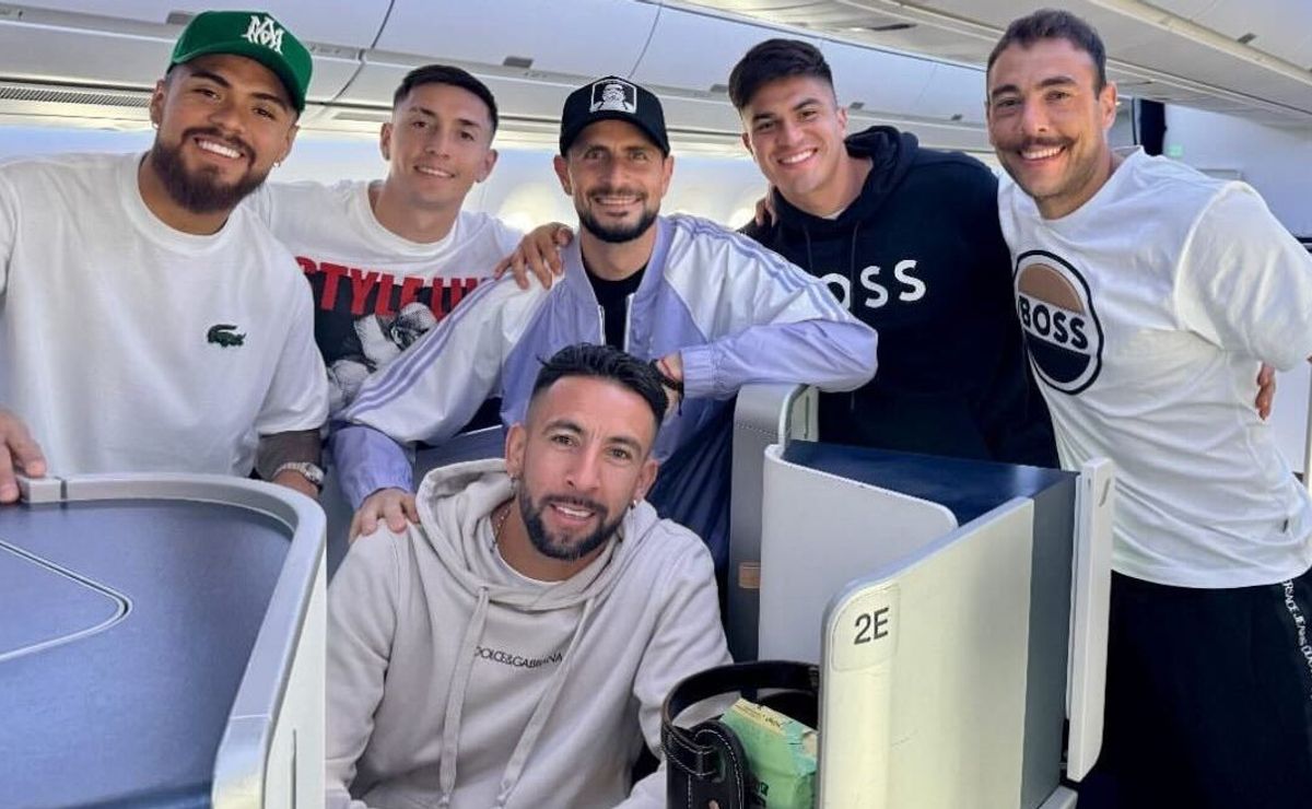 El regreso "todos juntos" de los jugadores de la Roja - RedGol