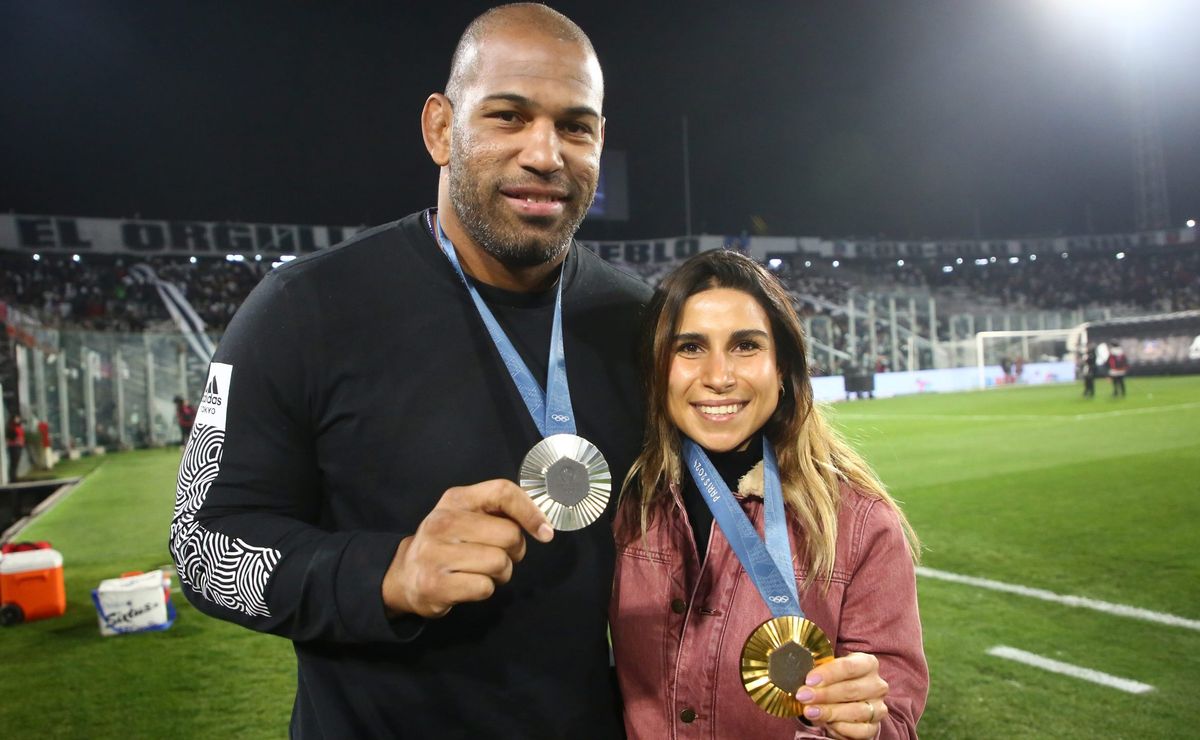 Francisca Crovetto llega al Monumental para ver a Colo Colo - RedGol