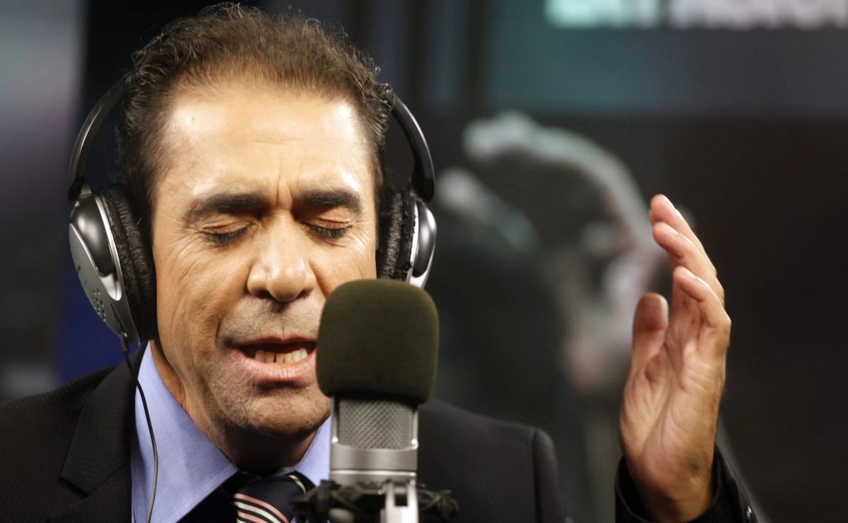 Universidad Católica rinde tributo a Eduardo Bonvallet a nueve años de ...