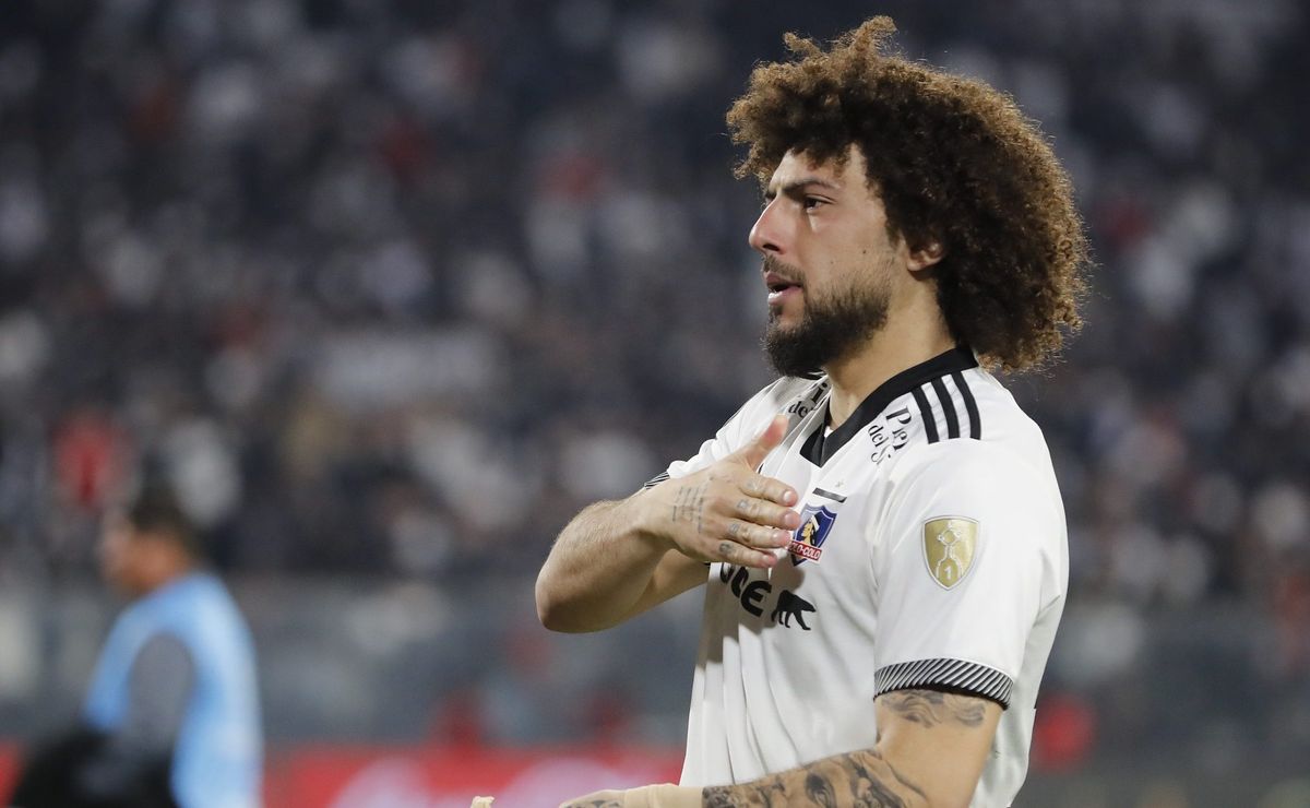Colo Colo renueva a Maximiliano Falcón en plenas Fiestas Patrias