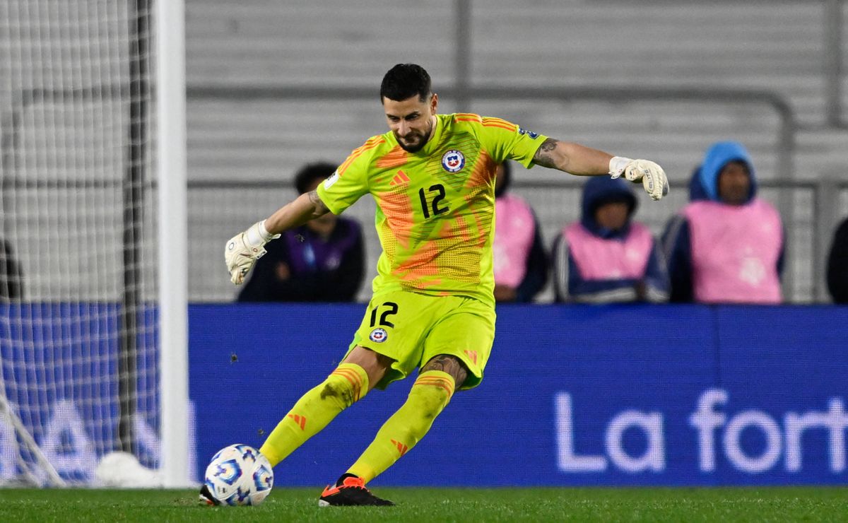 ¿Volverá a La Roja? Las cuotas de Gabriel Arias en Racing vs ...