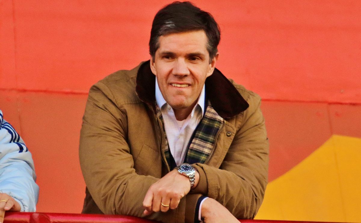 Michael Clark confirma a CMF cuánto dinero pagó para ser el nuevo dueño ...