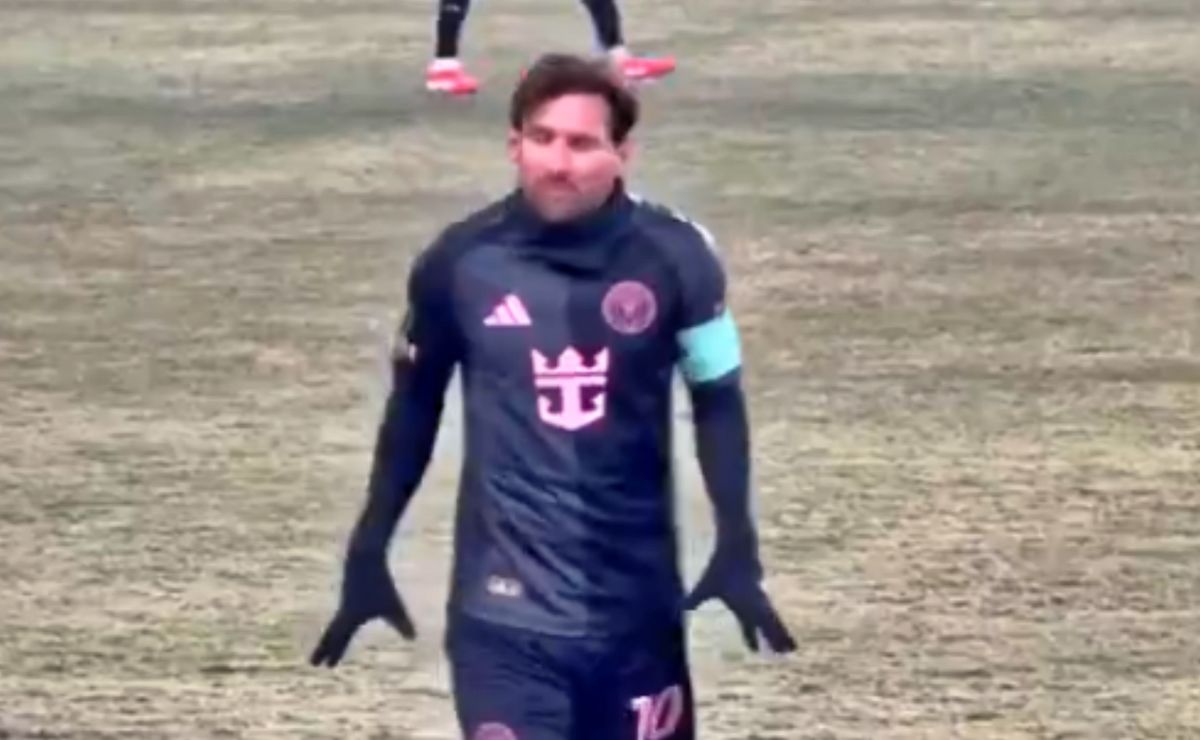Graban a Lionel Messi temblando del frío en Kansas con el Inter Miami