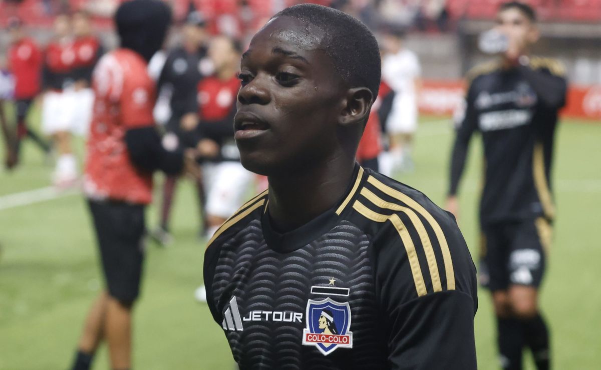 El mensaje de Colo Colo a Manley Clerveaux: “Hay que meterle presión”