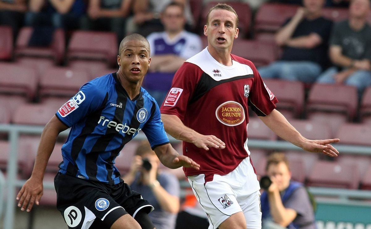 Muere Joe Thompson, estrella de Rochdale, a los 36 años